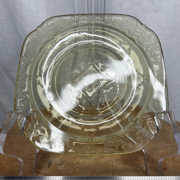 Dining | Vintage Federal Glass Madrid Pattern Amber Saucers 6 ...